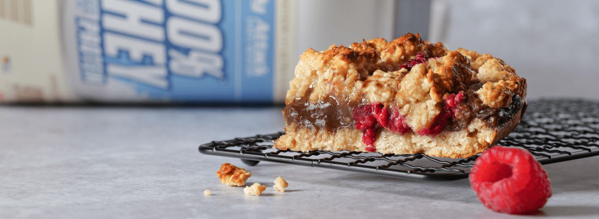 Himbeer Pudding Crumble | BODY ATTACK Rezepte